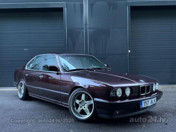 Red BMW 5 Series 1992 in Tallinn, with an engine capacity of 2.00 L and mileage of 0 thousand km for 4099 €, photo 2 on AUTOMOTO.COM.LV