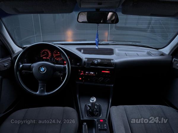 Red BMW 5 Series 1992 in Tallinn, with an engine capacity of 2.00 L and mileage of 0 thousand km for 4099 €, photo 7 on AUTOMOTO.COM.LV
