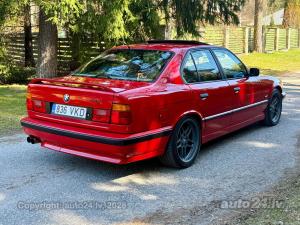 Sarkans BMW 5 Series 1994 Tallina, ar dzinēja tilpumu 4.00 L un nobraukumu 250 tūkst. km par 18999 €, foto 6 vietnē AUTOMOTO.COM.LV
