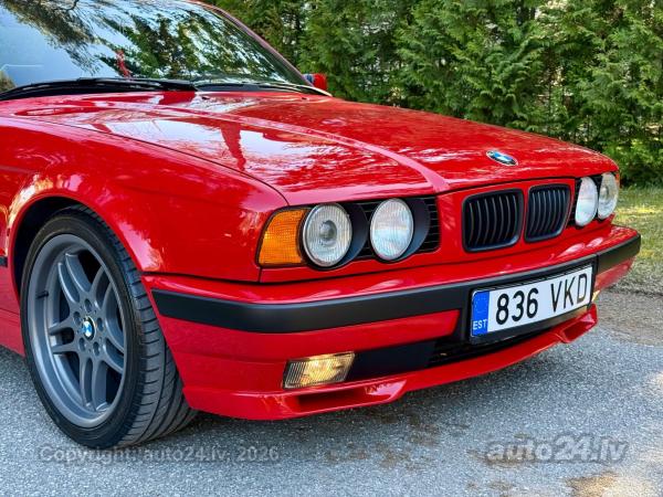 Red BMW 5 Series 1994 in Tallinn, with an engine capacity of 4.00 L and mileage of 250 thousand km for 18999 €, photo 8 on AUTOMOTO.COM.LV