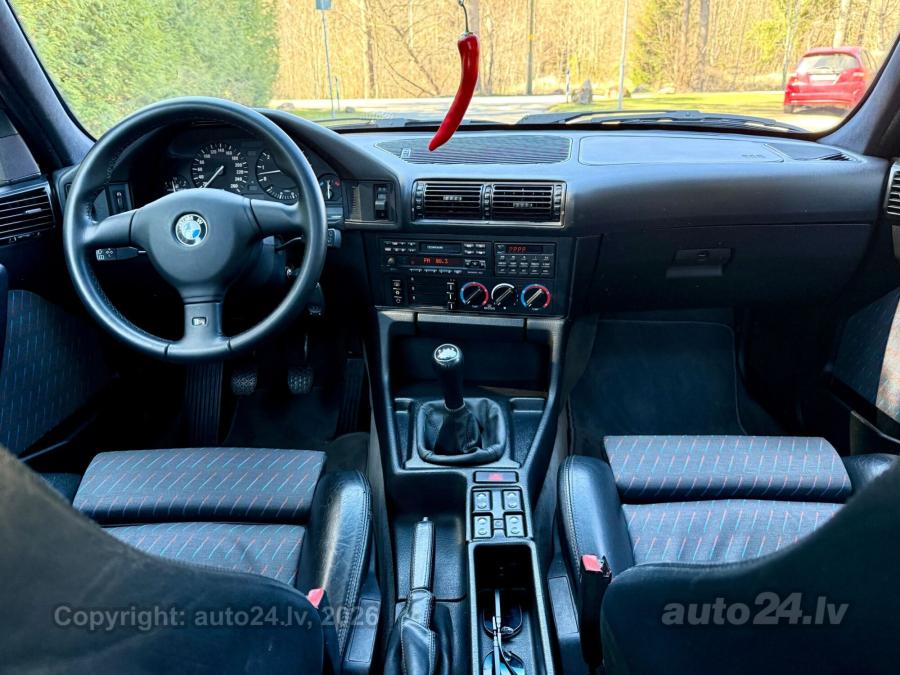 Sarkans BMW 5 Series 1994 Tallina, ar dzinēja tilpumu 4.00 L un nobraukumu 250 tūkst. km par 18999 €, foto 21 vietnē AUTOMOTO.COM.LV