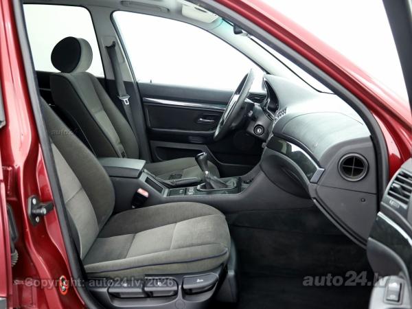 Red BMW 5 Series 1996 in Tallinn, with an engine capacity of 2.50 L and mileage of 326 thousand km for 1799 €, photo 6 on AUTOMOTO.COM.LV