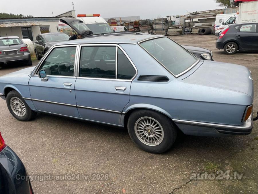 BMW 5 Series 1977 Tallina, ar dzinēja tilpumu 2.50 L un nobraukumu 0 tūkst. km par 4600 €, foto 4 vietnē AUTOMOTO.COM.LV