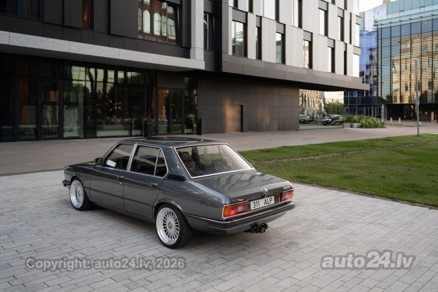 BMW 5 Series 1980 Tallina, ar dzinēja tilpumu 3.40 L un nobraukumu 15 tūkst. km par 16000 €, foto 5 vietnē AUTOMOTO.COM.LV