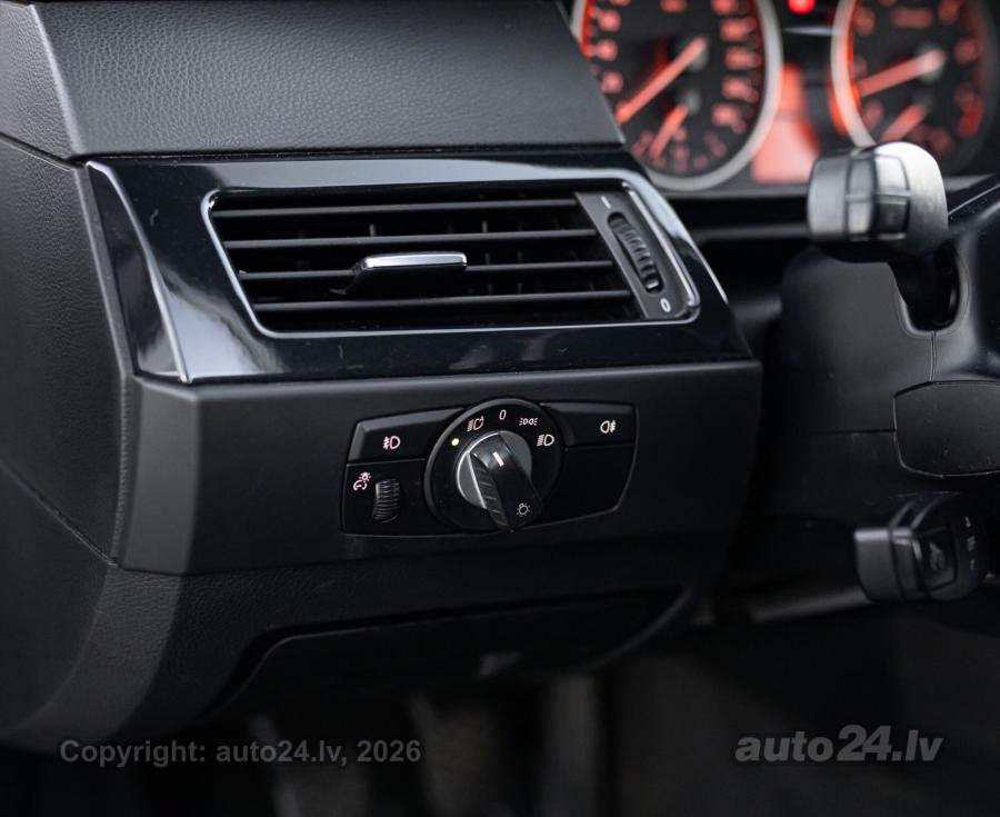 BMW 5 Series 2008 Tallina, ar dzinēja tilpumu 2.50 L un nobraukumu 273 tūkst. km par 3999 €, foto 21 vietnē AUTOMOTO.COM.LV