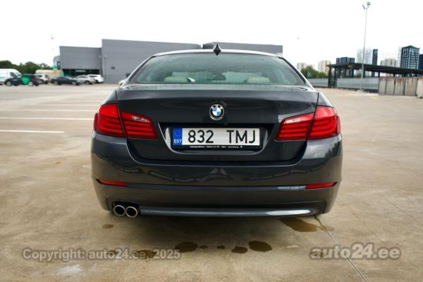 BMW 5 Series 2012 Tallina, ar dzinēja tilpumu 2.00 L un nobraukumu 271 tūkst. km par 11990 €, foto 11 vietnē AUTOMOTO.COM.LV