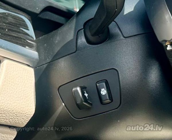 BMW 5 Series 2013 Tallina, ar dzinēja tilpumu 3.00 L un nobraukumu 277 tūkst. km par 10900 €, foto 9 vietnē AUTOMOTO.COM.LV