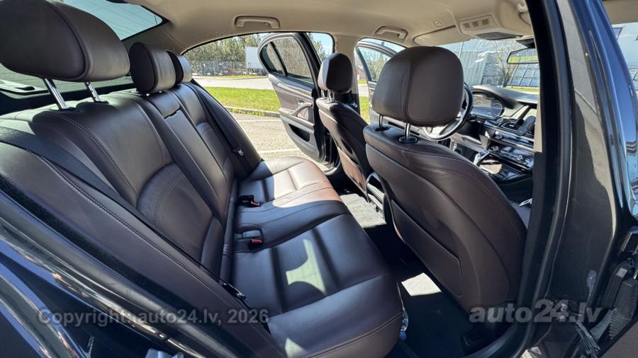 BMW 5 Series 2014 in Tallinn, with an engine capacity of 3.00 L and mileage of 295 thousand km for 14500 €, photo 10 on AUTOMOTO.COM.LV
