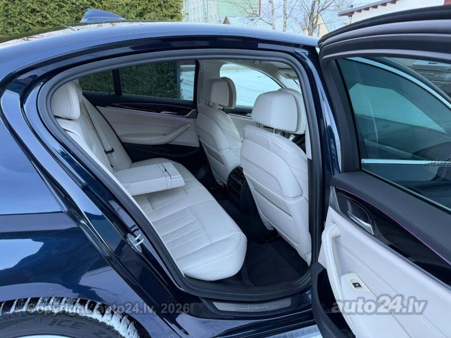 BMW 5 Series 2018 in Parnu, with an engine capacity of 2.99 L and mileage of 152 thousand km for 22900 €, photo 16 on AUTOMOTO.COM.LV