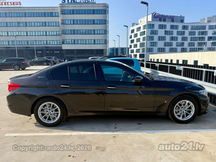 BMW 5 Series 2018 in Tallinn, with an engine capacity of 2.00 L and mileage of 118 thousand km for 18900 €, photo 5 on AUTOMOTO.COM.LV