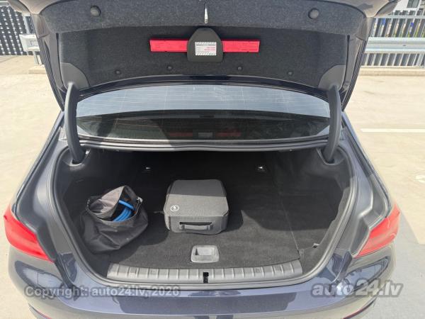 BMW 5 Series 2018 in Tallinn, with an engine capacity of 2.00 L and mileage of 110 thousand km for 18900 €, photo 9 on AUTOMOTO.COM.LV