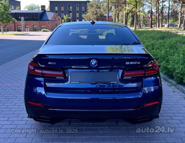 BMW 5 Series 2022 Tallina, ar dzinēja tilpumu 2.00 L un nobraukumu 37 tūkst. km par 39900 €, foto 8 vietnē AUTOMOTO.COM.LV