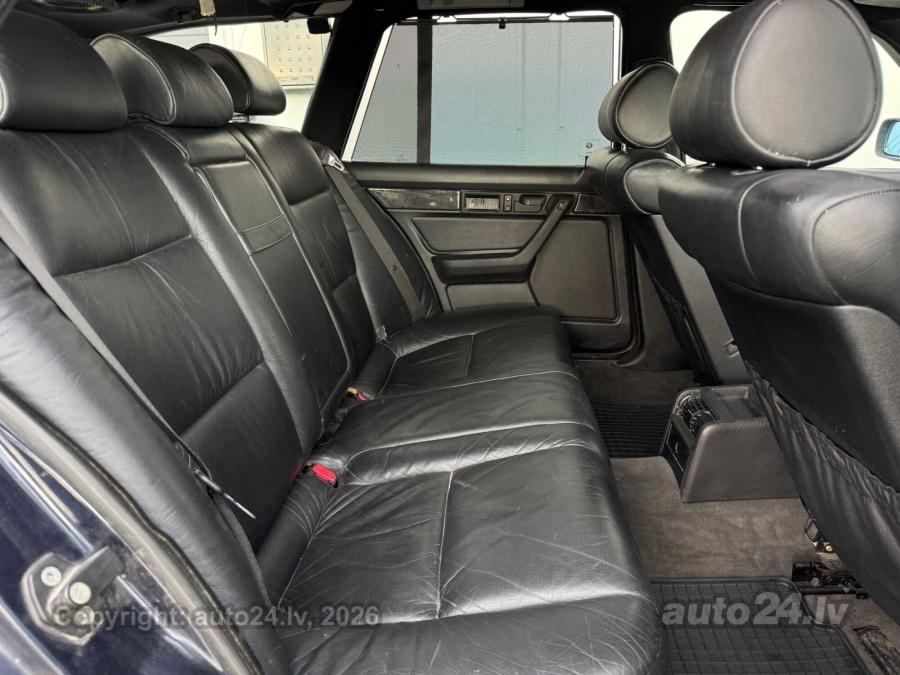 BMW 5 Series 1994 in Tallinn, with an engine capacity of 4.00 L and mileage of 375 thousand km for 5499 €, photo 9 on AUTOMOTO.COM.LV