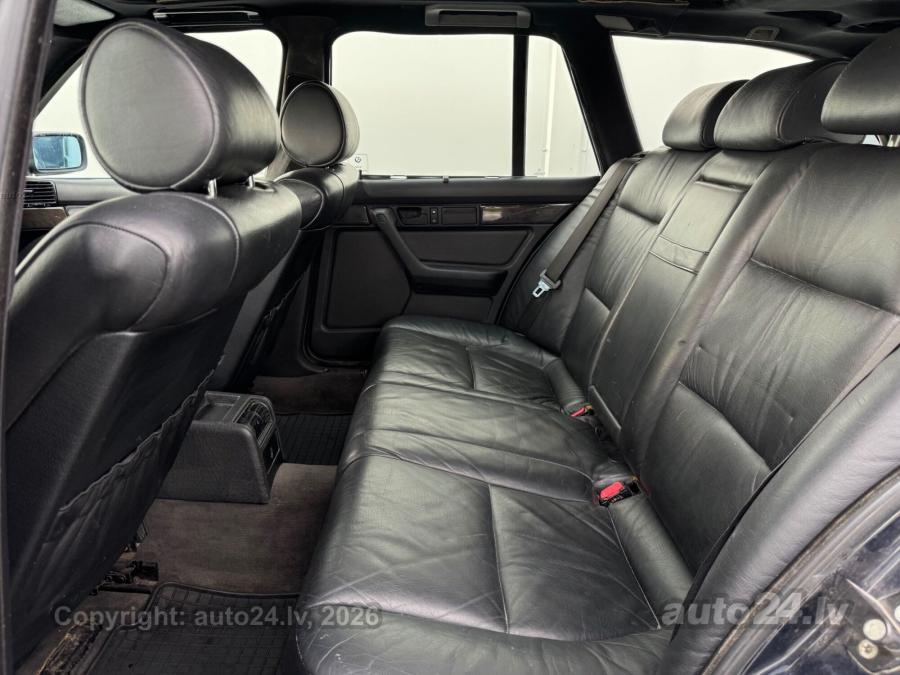 BMW 5 Series 1994 in Tallinn, with an engine capacity of 4.00 L and mileage of 375 thousand km for 5499 €, photo 10 on AUTOMOTO.COM.LV