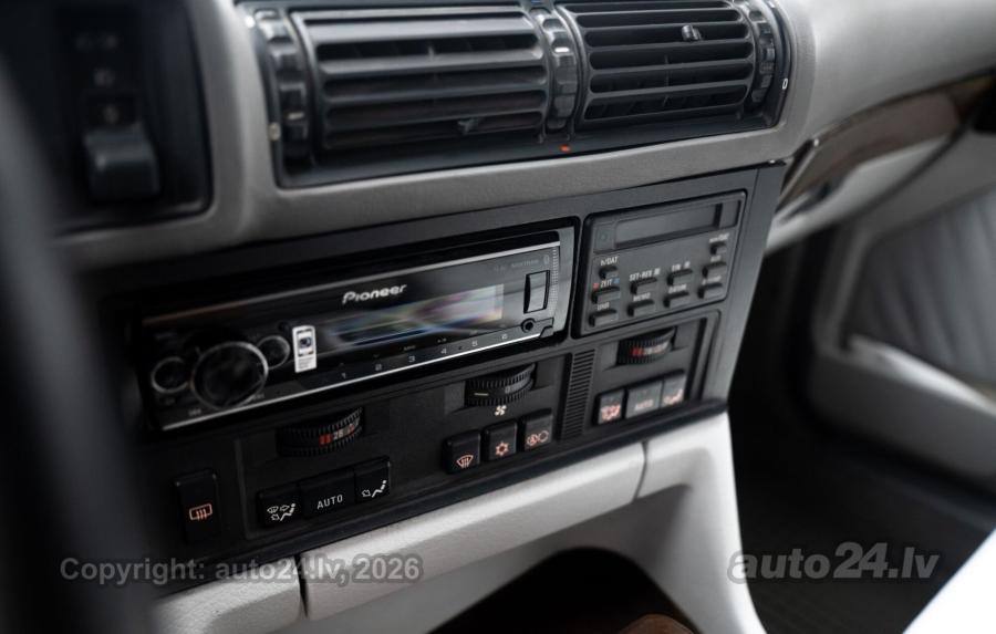 BMW 5 Series 1996 in Tallinn, with an engine capacity of 4.00 L and mileage of 314 thousand km for 10999 €, photo 16 on AUTOMOTO.COM.LV