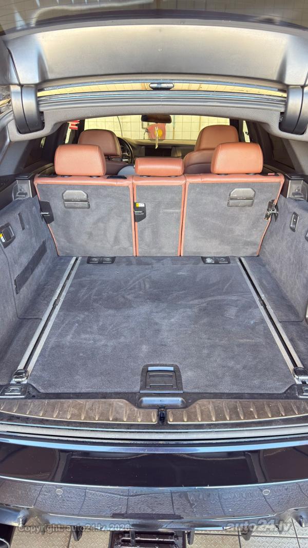 BMW 5 Series 2012 in Tallinn, with an engine capacity of 3.00 L and mileage of 400 thousand km for 12000 €, photo 10 on AUTOMOTO.COM.LV