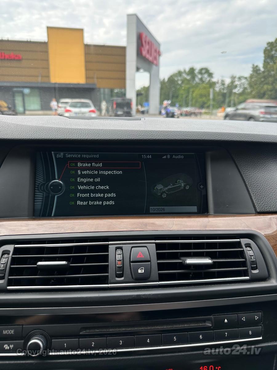 BMW 5 Series 2012 in Tallinn, with an engine capacity of 3.00 L and mileage of 267 thousand km for 12500 €, photo 14 on AUTOMOTO.COM.LV