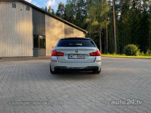 BMW 5 Series 2013 Rīga, ar dzinēja tilpumu 3.00 L un nobraukumu 299 tūkst. km par 13999 €, foto 4 vietnē AUTOMOTO.COM.LV