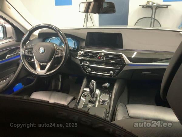 BMW 5 Series 2017 Tallina, ar dzinēja tilpumu 3.00 L un nobraukumu 205 tūkst. km par 19000 €, foto 11 vietnē AUTOMOTO.COM.LV
