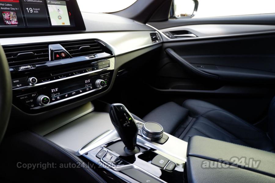 BMW 5 Series 2019 Hāpsalu, ar dzinēja tilpumu 3.00 L un nobraukumu 151 tūkst. km par 25990 €, foto 14 vietnē AUTOMOTO.COM.LV