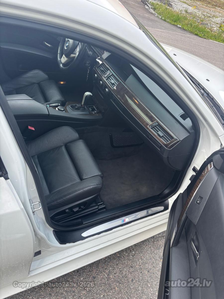 White BMW 5 Series 2007 in Tallinn, with an engine capacity of 4.00 L and mileage of 77 thousand km for 9999 €, photo 15 on AUTOMOTO.COM.LV