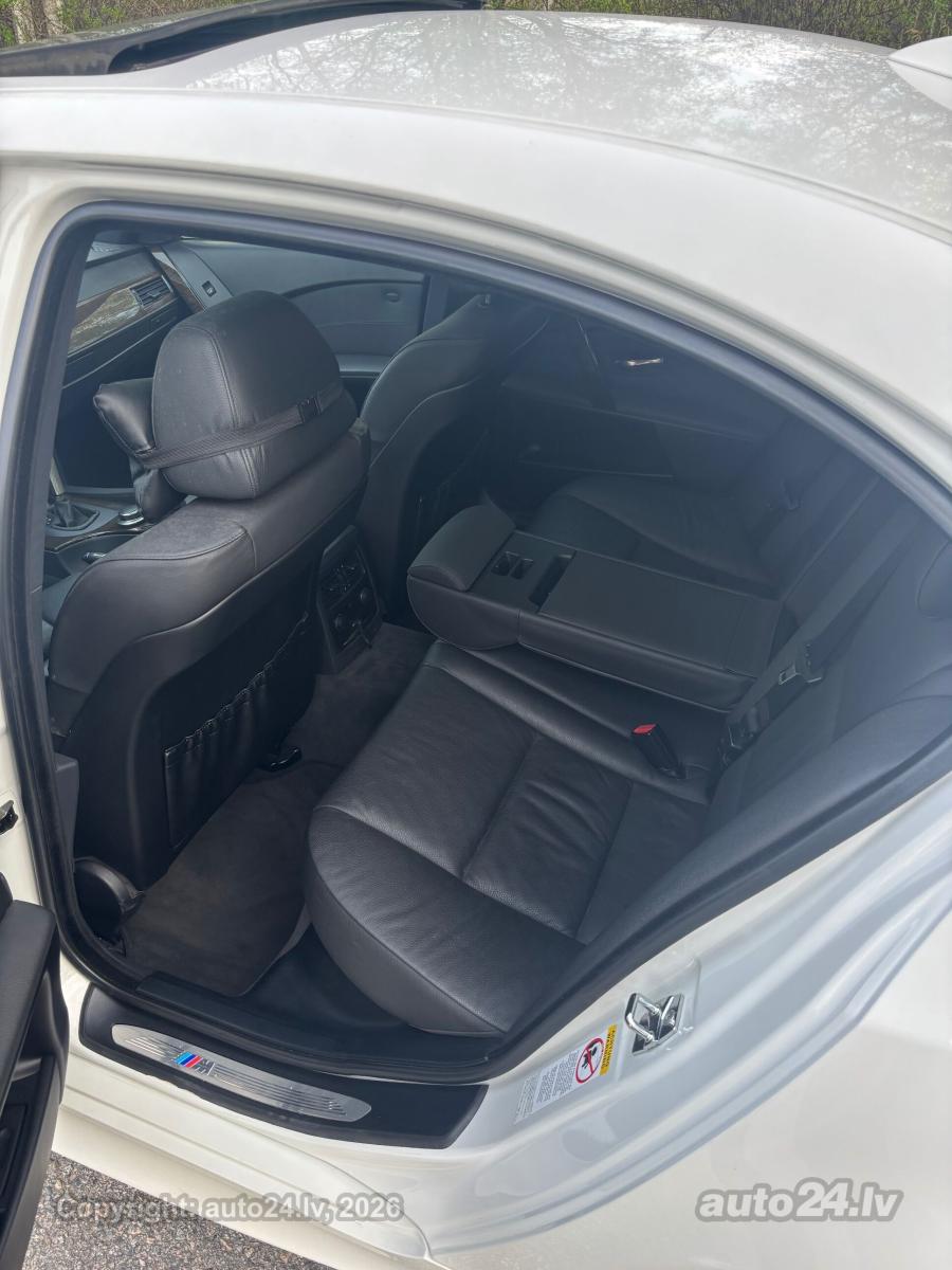 White BMW 5 Series 2007 in Tallinn, with an engine capacity of 4.00 L and mileage of 77 thousand km for 9999 €, photo 16 on AUTOMOTO.COM.LV