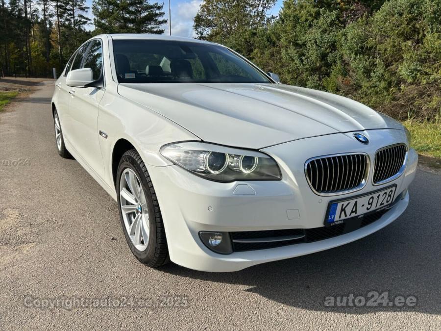 Balts BMW 5 Series 2010 Rīga, ar dzinēja tilpumu 2.99 L un nobraukumu 228 tūkst. km par 10000 €, foto 3 vietnē AUTOMOTO.COM.LV