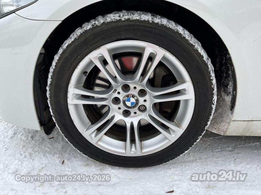 Balts BMW 5 Series 2011 Tallina, ar dzinēja tilpumu 3.00 L un nobraukumu 198 tūkst. km par 12000 €, foto 11 vietnē AUTOMOTO.COM.LV