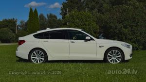 White BMW 5 Series 2011 in Jogeva, with an engine capacity of 3.00 L and mileage of 336 thousand km for 7999 €, photo 3 on AUTOMOTO.COM.LV