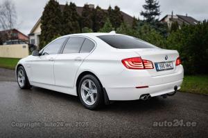 Balts BMW 5 Series 2012 Tallina, ar dzinēja tilpumu 3.00 L un nobraukumu 350 tūkst. km par 9900 €, foto 3 vietnē AUTOMOTO.COM.LV
