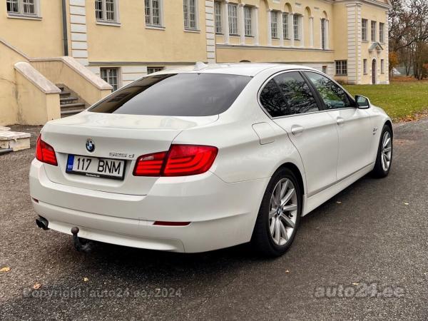 White BMW 5 Series 2012 in Tallinn, with an engine capacity of 2.00 L and mileage of 331 thousand km for 8900 €, photo 2 on AUTOMOTO.COM.LV