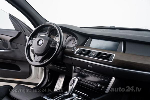 Balts BMW 5 Series 2012 Tallina, ar dzinēja tilpumu 3.00 L un nobraukumu 251 tūkst. km par 13999 €, foto 10 vietnē AUTOMOTO.COM.LV
