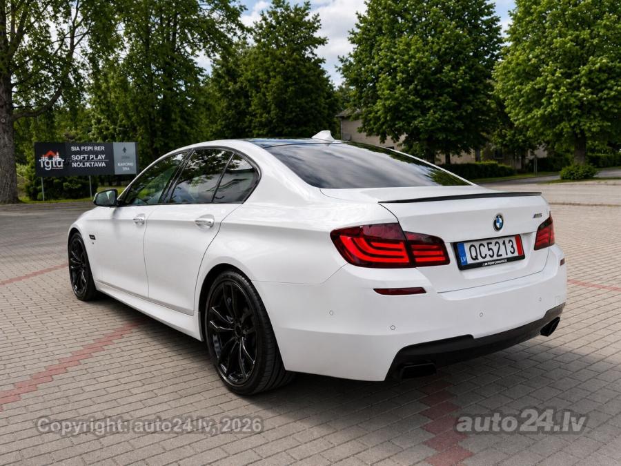 White BMW 5 Series 2012 in Valga, with an engine capacity of 3.00 L and mileage of 367 thousand km for 12900 €, photo 7 on AUTOMOTO.COM.LV