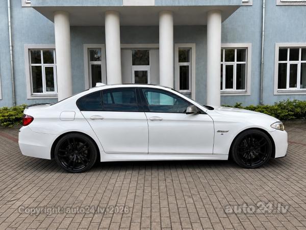 White BMW 5 Series 2012 in Valga, with an engine capacity of 3.00 L and mileage of 367 thousand km for 12900 €, photo 7 on AUTOMOTO.COM.LV