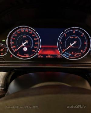 White BMW 5 Series 2012 in Valga, with an engine capacity of 3.00 L and mileage of 367 thousand km for 12900 €, photo 17 on AUTOMOTO.COM.LV