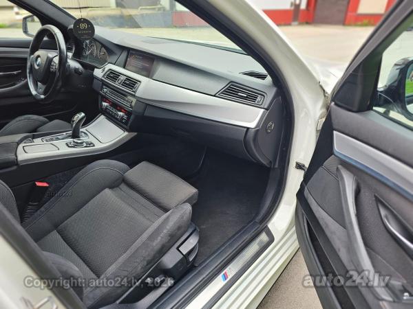 White BMW 5 Series 2012 in Tallinn, with an engine capacity of 3.00 L and mileage of 264 thousand km for 12998 €, photo 9 on AUTOMOTO.COM.LV