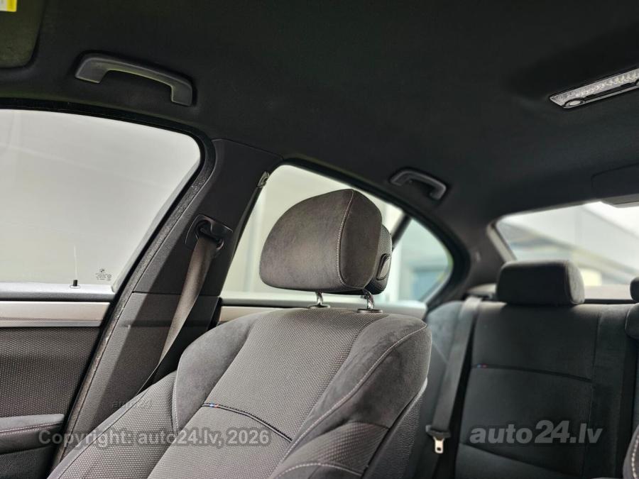 Balts BMW 5 Series 2012 Tallina, ar dzinēja tilpumu 3.00 L un nobraukumu 264 tūkst. km par 12998 €, foto 14 vietnē AUTOMOTO.COM.LV