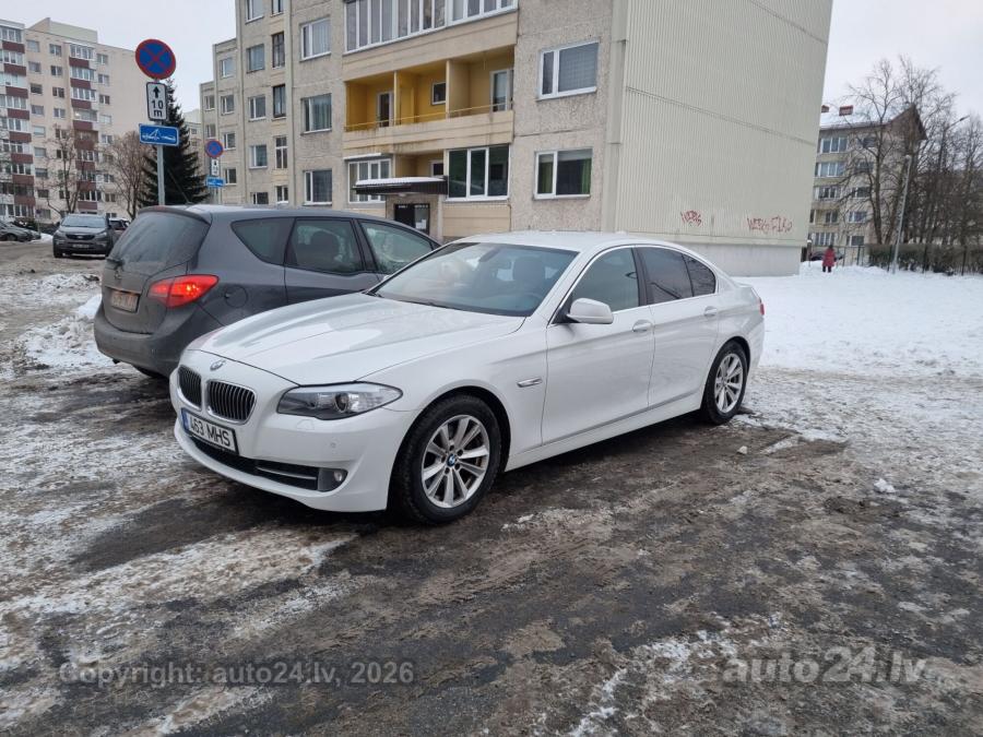 Белый БМВ 5 Серия 2012 в Таллин, объемом двигателя 2.00 л и пробегом 195 тыс. км за 14000 €, фото 4 на AUTOMOTO.COM.LV