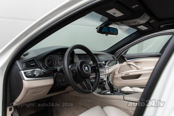 White BMW 5 Series 2013 in Tallinn, with an engine capacity of 3.00 L and mileage of 190 thousand km for 12990 €, photo 10 on AUTOMOTO.COM.LV