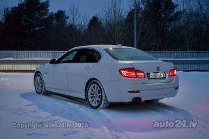 Balts BMW 5 Series 2014 Tallina, ar dzinēja tilpumu 2.00 L un nobraukumu 318 tūkst. km par 13900 €, foto 13 vietnē AUTOMOTO.COM.LV
