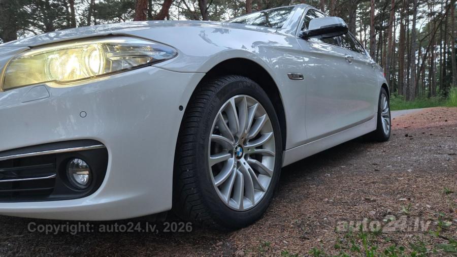 White BMW 5 Series 2014 in Tallinn, with an engine capacity of 2.00 L and mileage of 122 thousand km for 14500 €, photo 3 on AUTOMOTO.COM.LV