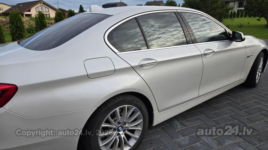 White BMW 5 Series 2014 in Tallinn, with an engine capacity of 2.00 L and mileage of 122 thousand km for 14500 €, photo 10 on AUTOMOTO.COM.LV