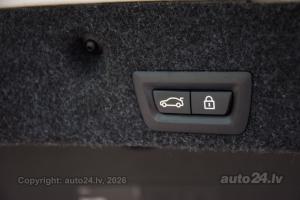 White BMW 5 Series 2015 in Tallinn, with an engine capacity of 3.00 L and mileage of 236 thousand km for 16900 €, photo 13 on AUTOMOTO.COM.LV