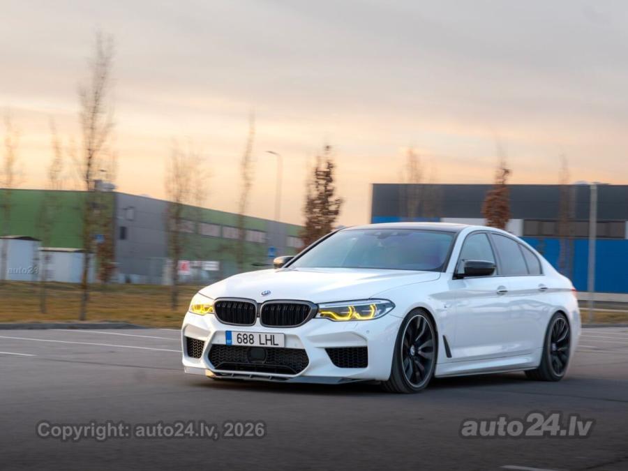 Balts BMW 5 Series 2017 Tallina, ar dzinēja tilpumu 3.00 L un nobraukumu 181 tūkst. km par 36900 €, foto 1 vietnē AUTOMOTO.COM.LV