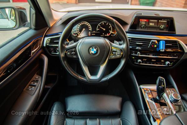 Balts BMW 5 Series 2017 Tallina, ar dzinēja tilpumu 2.00 L un nobraukumu 169 tūkst. km par 18900 €, foto 9 vietnē AUTOMOTO.COM.LV