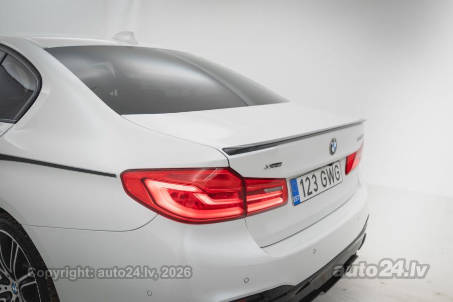 Balts BMW 5 Series 2017 Tartu, ar dzinēja tilpumu 3.00 L un nobraukumu 219 tūkst. km par 26900 €, foto 8 vietnē AUTOMOTO.COM.LV