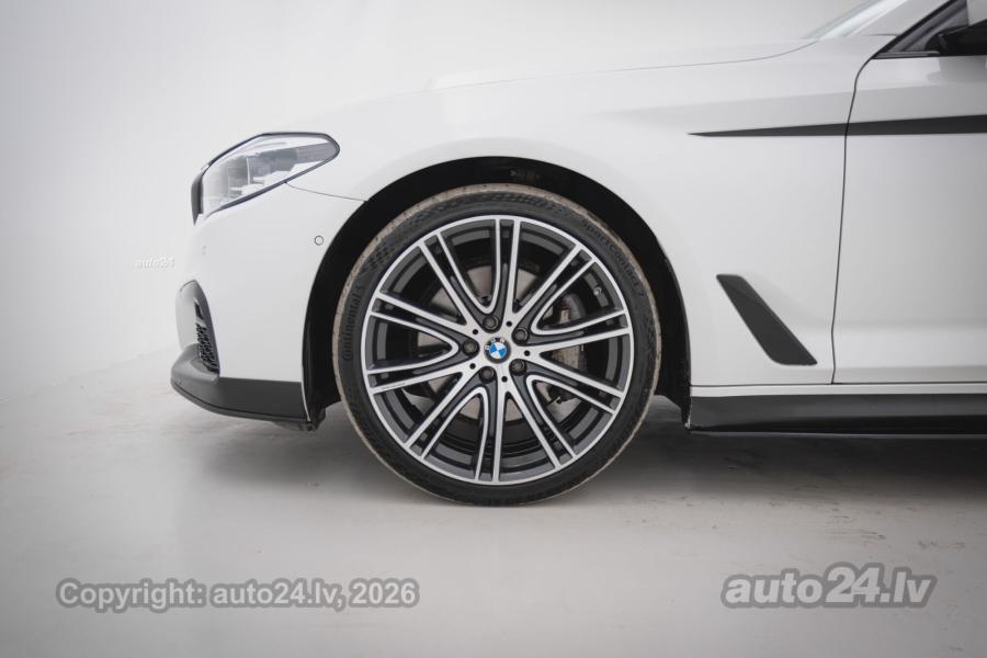 Balts BMW 5 Series 2017 Tartu, ar dzinēja tilpumu 3.00 L un nobraukumu 219 tūkst. km par 26900 €, foto 9 vietnē AUTOMOTO.COM.LV