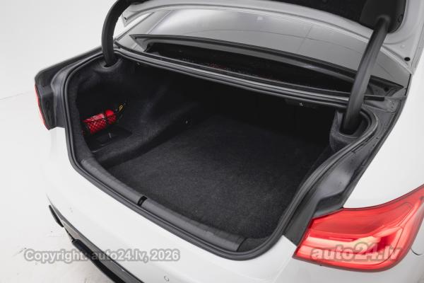 White BMW 5 Series 2017 in Tartu, with an engine capacity of 3.00 L and mileage of 219 thousand km for 26900 €, photo 9 on AUTOMOTO.COM.LV