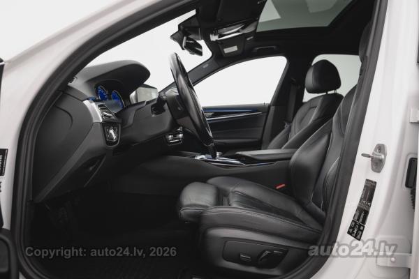 White BMW 5 Series 2017 in Tartu, with an engine capacity of 3.00 L and mileage of 219 thousand km for 26900 €, photo 10 on AUTOMOTO.COM.LV