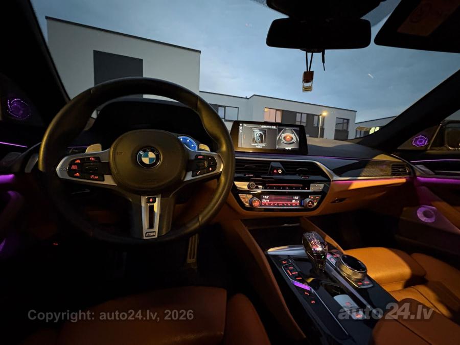 Balts BMW 5 Series 2017 Tallina, ar dzinēja tilpumu 3.00 L un nobraukumu 174 tūkst. km par 32900 €, foto 13 vietnē AUTOMOTO.COM.LV